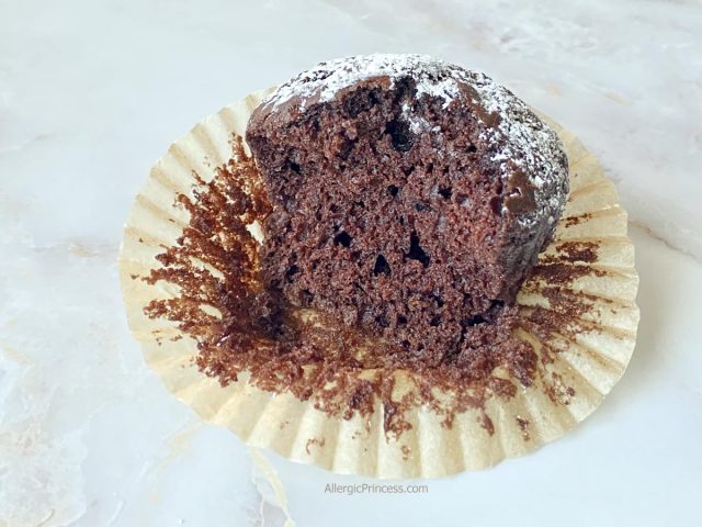 CHOCOLATE WACKY CUPCAKES ALLERGY FRIENDLY - ALLERGIC PRINCESS